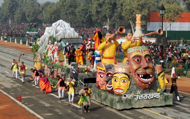 The tableau of Uttarakhand passes through the Rajpath during the full ...
